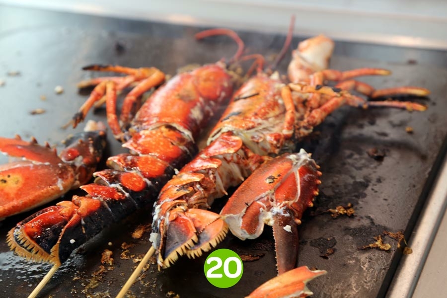 Homard Grillé, Sauce Vierge Et Chips À L'Ail - Envie De Bien Manger